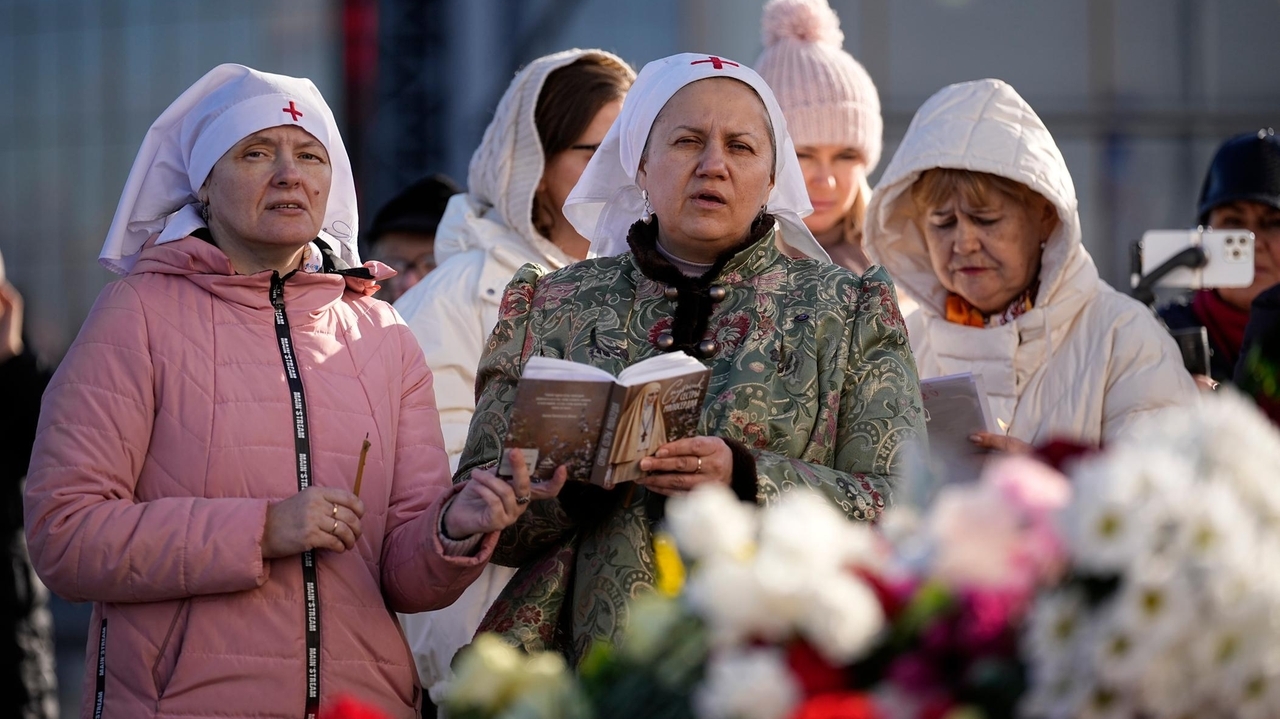 Putin says Islamic extremists raided concert hall but attack ...