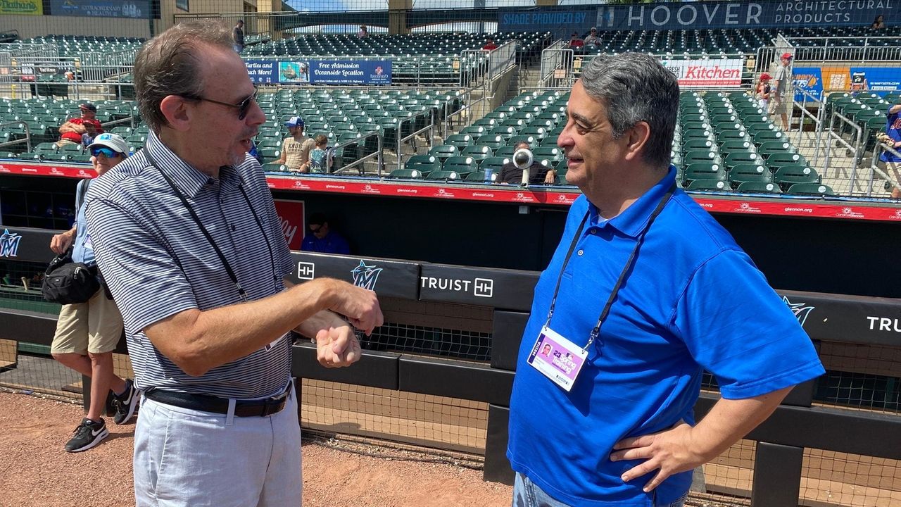 Mets radio booth engineer's job: He's all wired in - Newsday