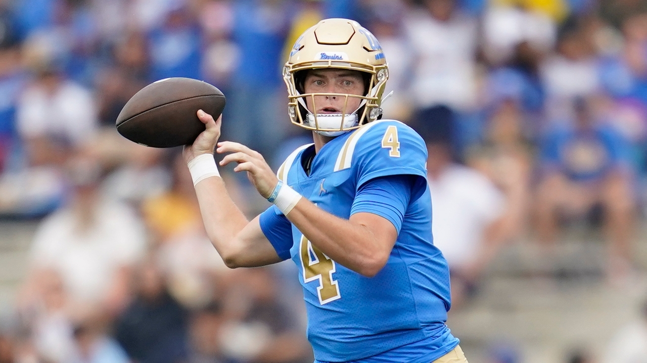 Competition to succeed Thompson-Robinson starts for UCLA QBs - Newsday