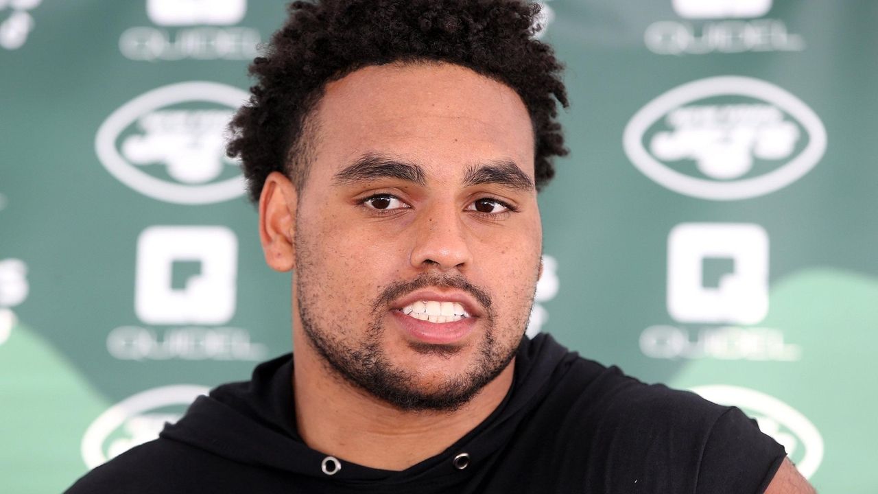 Jets' Alijah Vera-Tucker out for the season with torn Achilles - Newsday