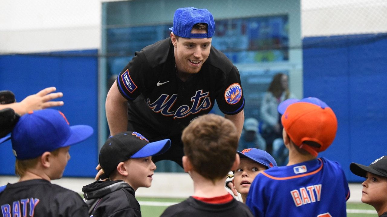 Mets' Brett Baty gives advice to LI youth baseball players at clinic ...