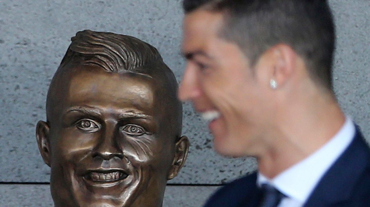 Messi and Ronaldo miss out on men's FIFPRO World XI, Bronze equals record for women's team - Newsday