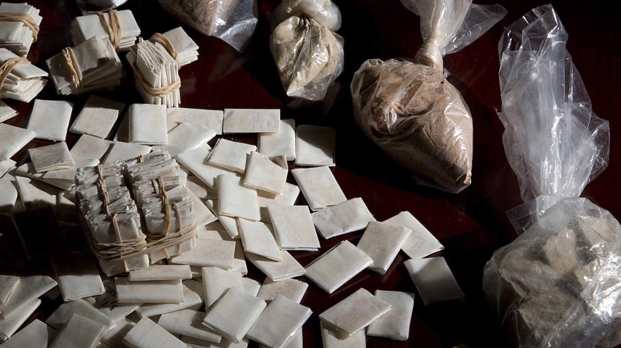 LI heroin customers get home delivery through 'highly evolved network ...