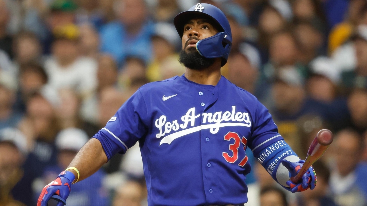 Teoscar Hernández has 6 RBIs as Dodgers erase early deficit in 11-3 win ...
