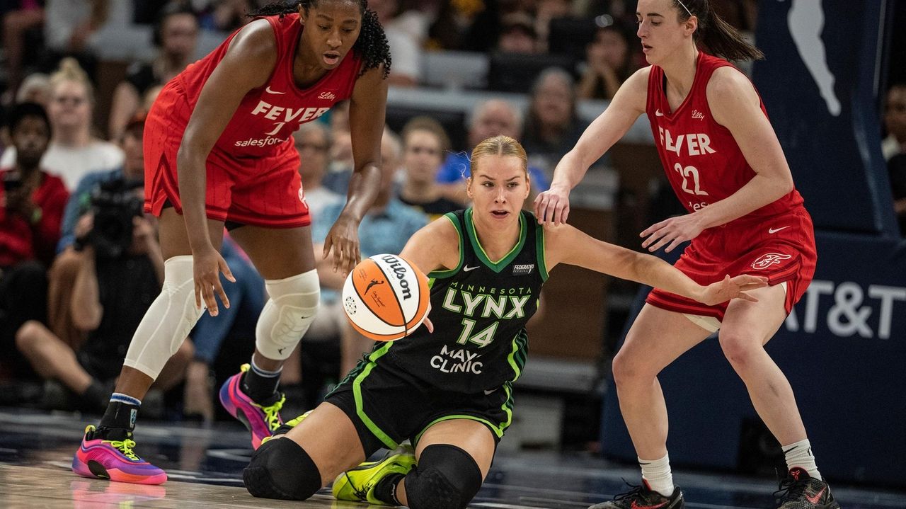 Kelsey Mitchell drops 21, Aliyah Boston and Caitlin Clark score 17 each as Fever top Lynx 81-74 ...
