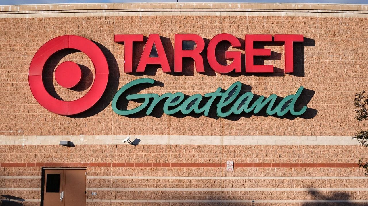 Target to close a Commack store, affecting 140 workers - Newsday