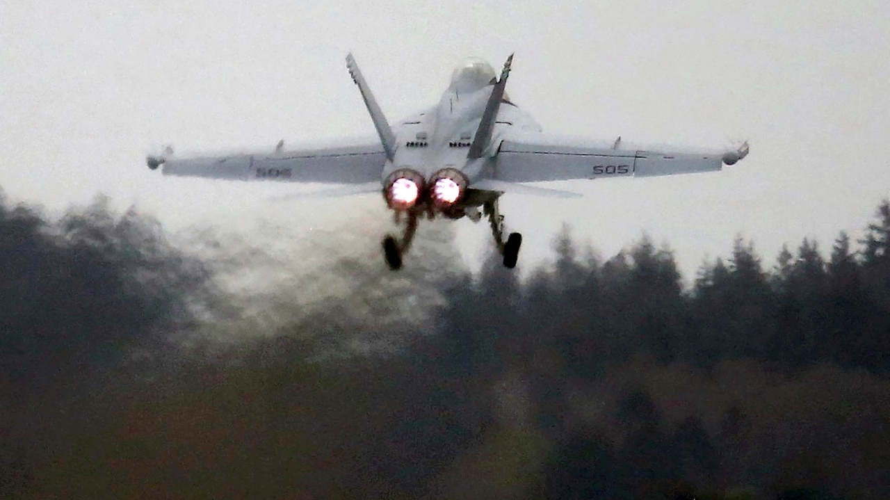 2 Navy aviators are declared dead after a fighter jet crashed in ...