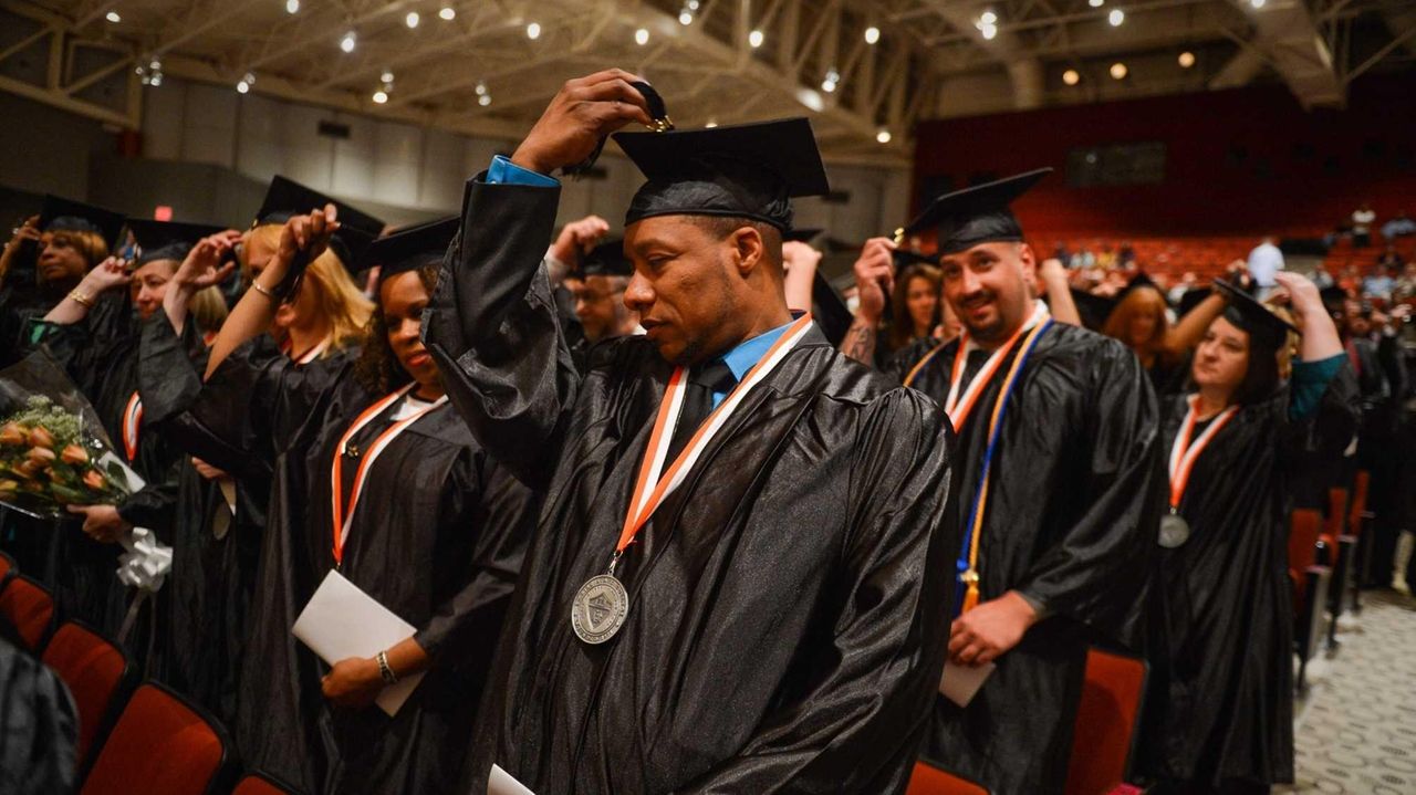 SUNY Empire State College Long Island Center's 2013 commencement - Newsday