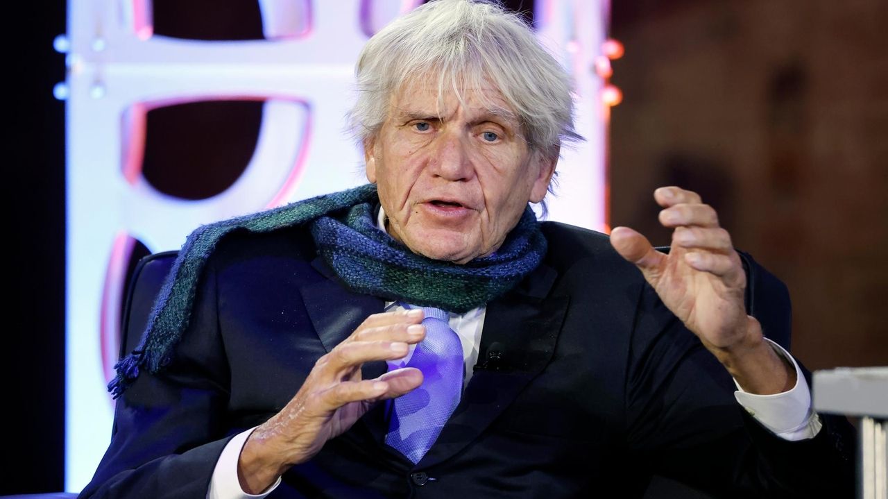 Larry Miller, star on North Carolina's ACC championship teams in 1967 ...