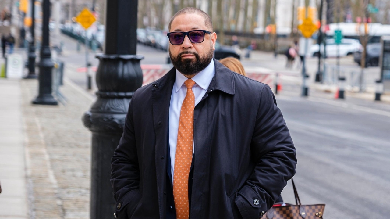 Former Nassau detective Hector Rosario convicted of lying to the FBI ...