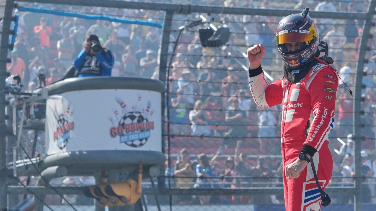 Team owner predicts van Gisbergen will make a deep run in NASCAR ...