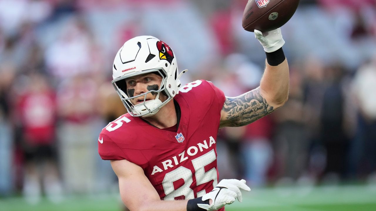Tight end Trey McBride agrees to 4-year deal with Cardinals, keeping ...