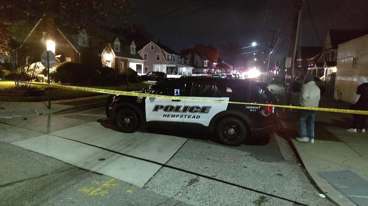 Hempstead shooting kills woman, 19, wounds two men, age 20, police say - Newsday