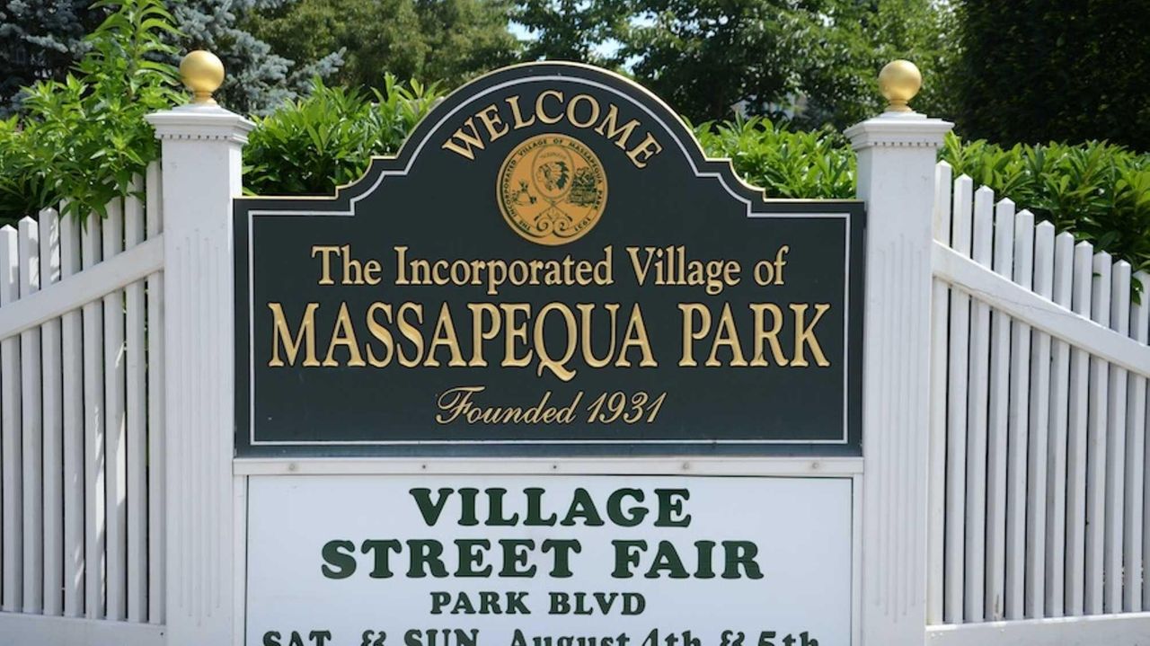 Massapequa Park may get new cell tower - Newsday