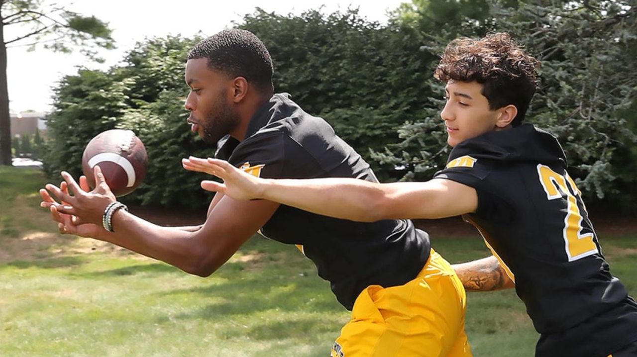 New look, same expectations for St. Anthony's and Kellenberg in CHSFL ...