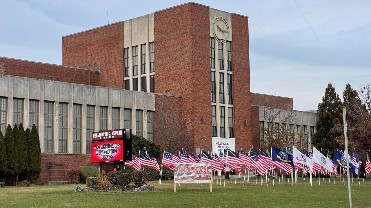 Bellmore-Merrick school officials apologize for student's 'racist ...