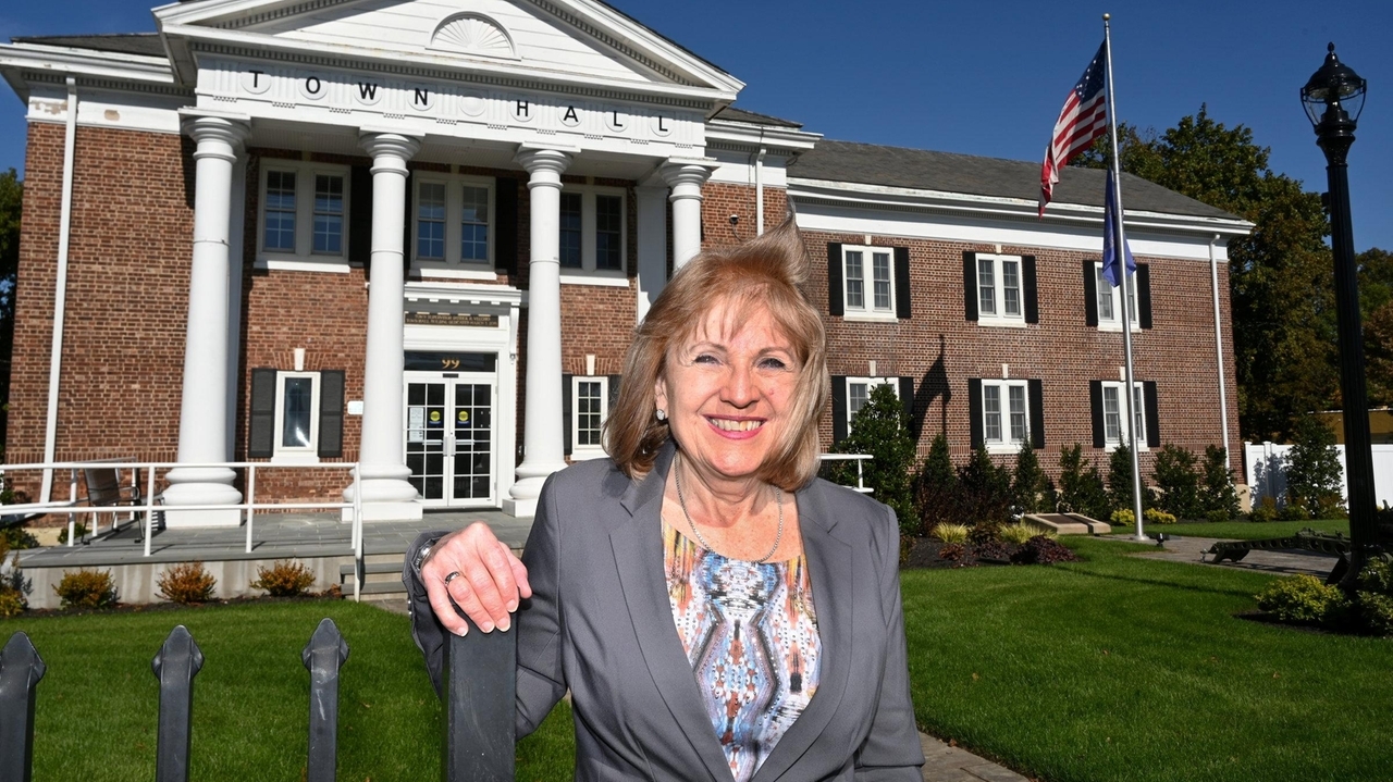 New Smithtown Democratic leader has daunting challenge in GOP-dominated ...