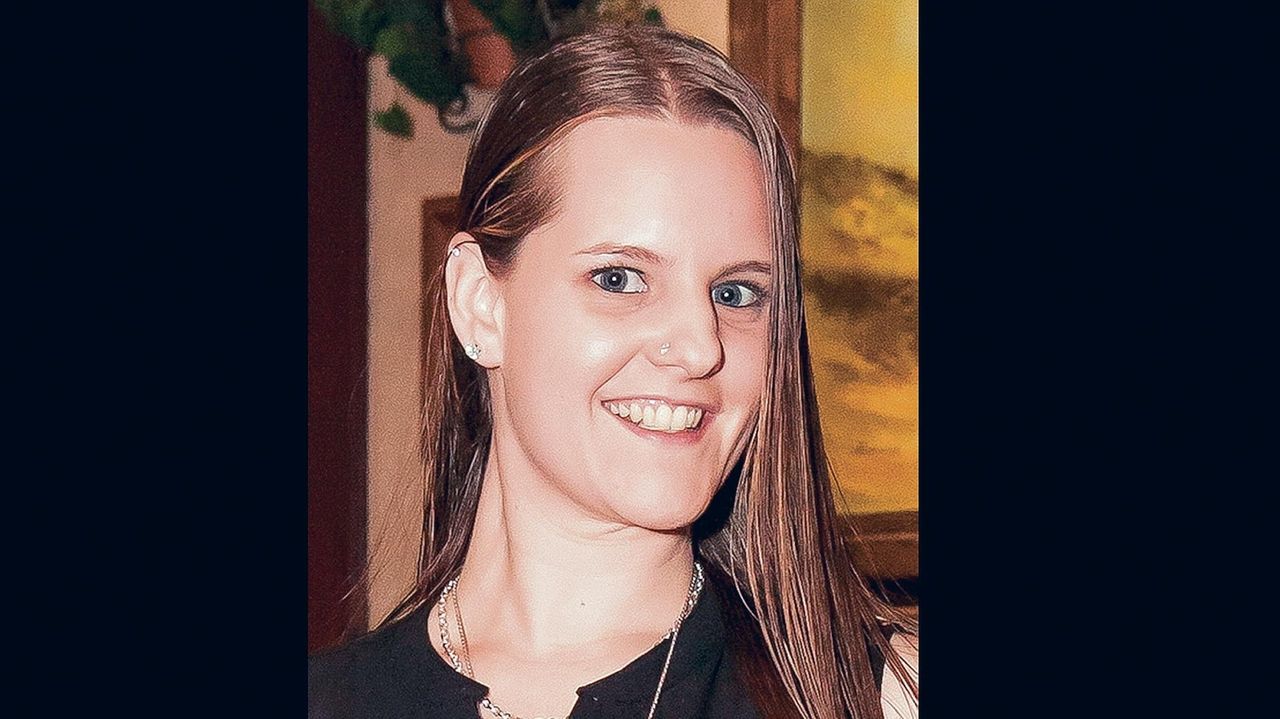 LI child therapist accused in child pornography case fired from job, as ...