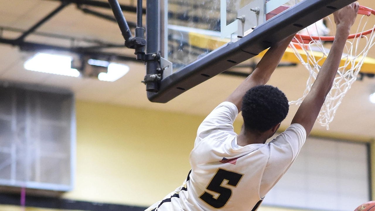 Isaiah Blunt scores 19 points to lead West Hempstead boys basketball ...