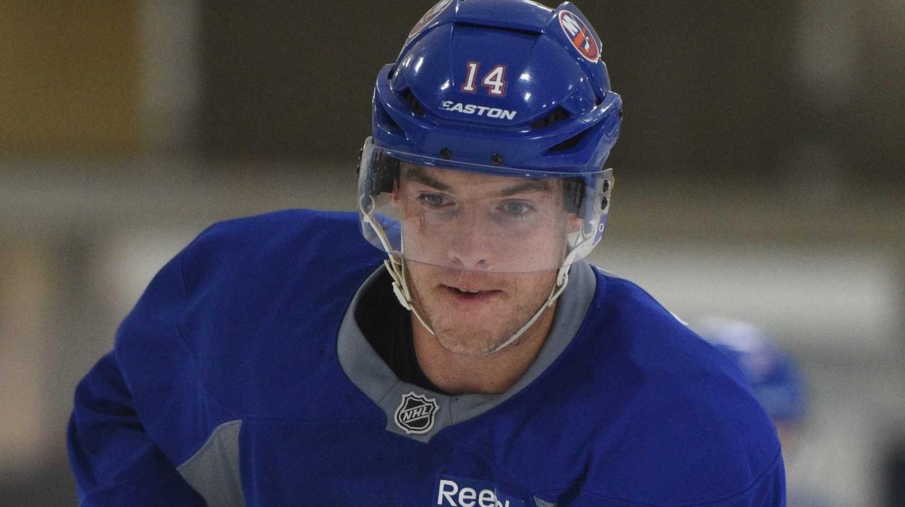 Islanders' Thomas Hickey may return Saturday - Newsday