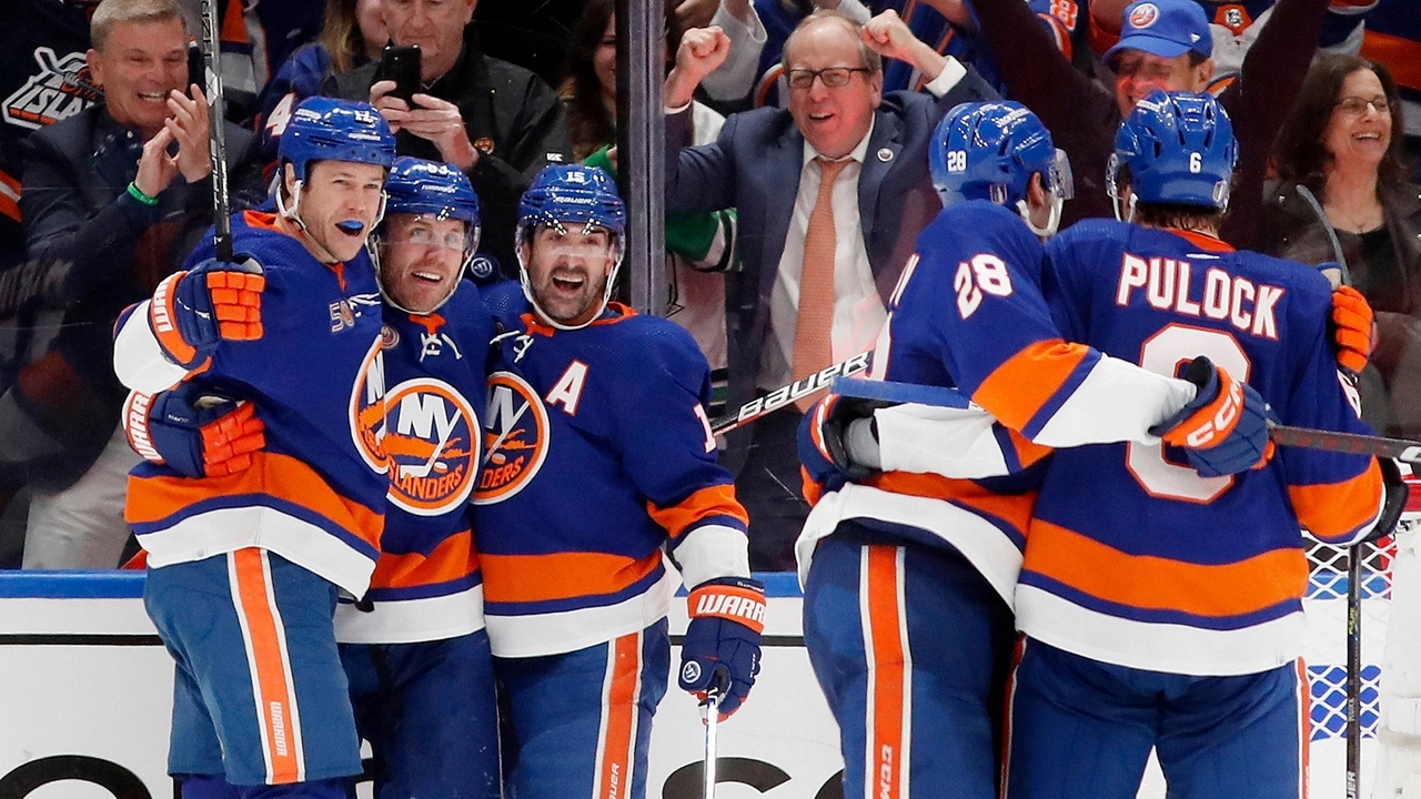 Islanders finally have a toehold in playoff series with Hurricanes ...