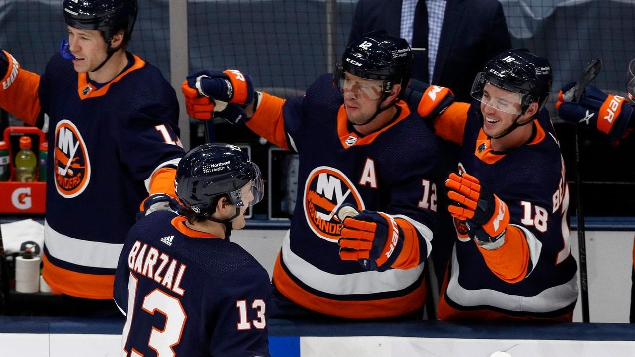 Islanders striking a balance with goal-scoring ability - Newsday