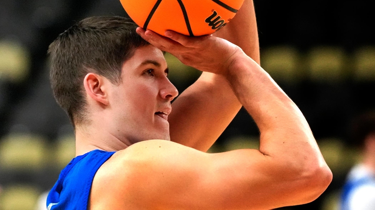 Kentucky guard Reed Sheppard enters NBA draft after being named top ...