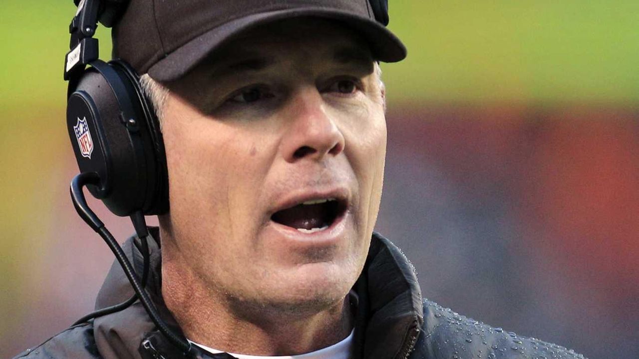 AP source: Cleveland Browns fire coach Pat Shurmur and GM Tom Heckert ...