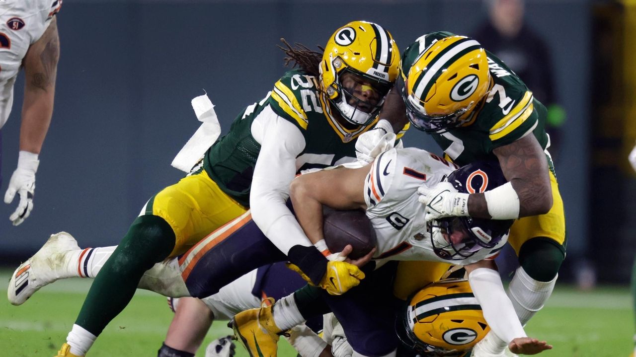 Defense's resurgence plays major role in getting Packers into ...