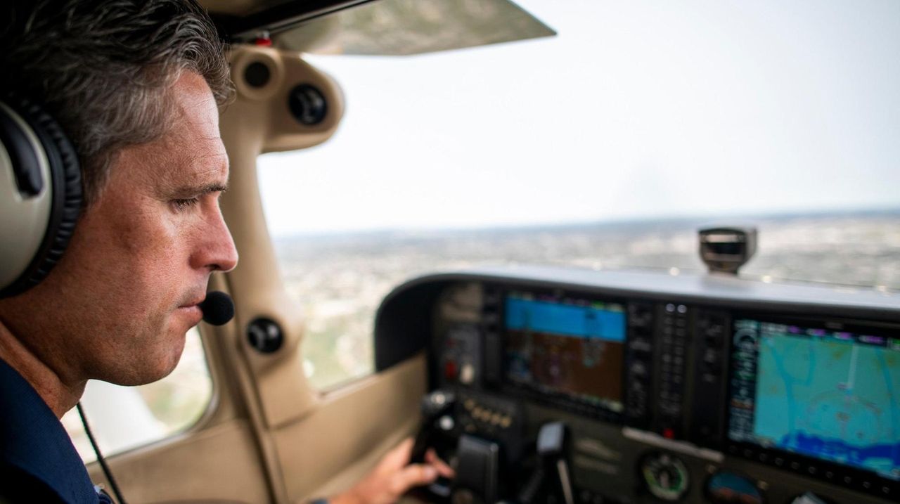 Flying 101: Everything you'll need to know before learning to fly on LI ...