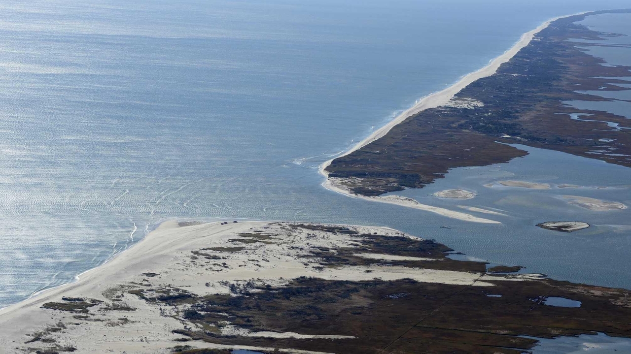 Report: Fire Island breach caused by Sandy stabilizing - Newsday