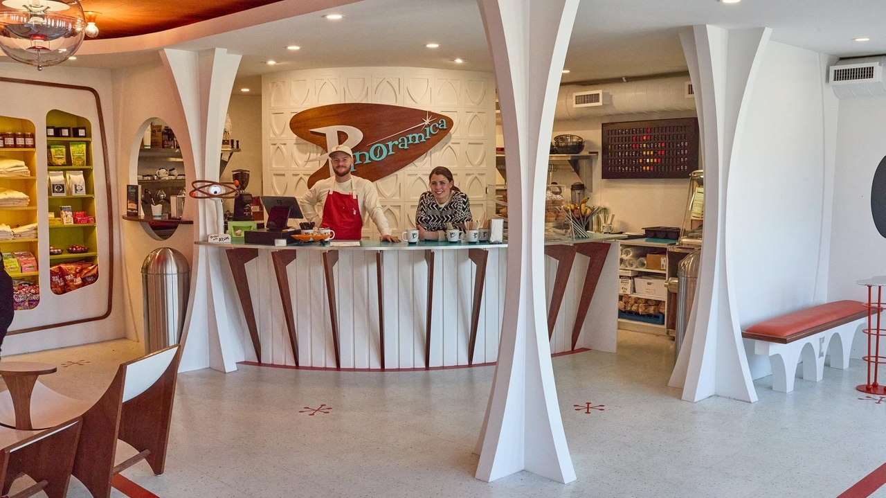 New cafe opens in Peconic with a futuristic vibe - Newsday