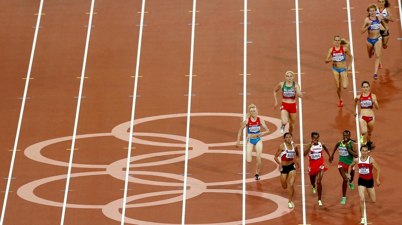 US runner Shannon Rowbury on course for 2012 Olympic medal after ...