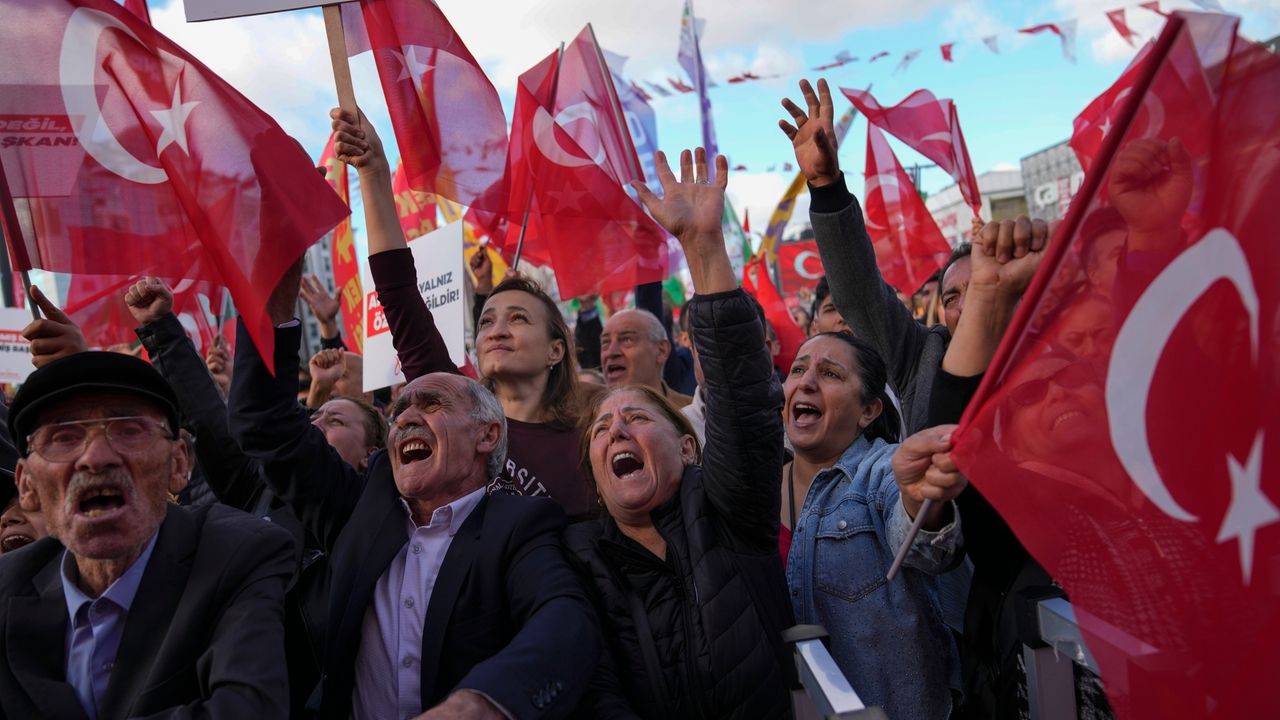 Hundreds in Turkey protest the arrest and ouster of opposition mayor ...