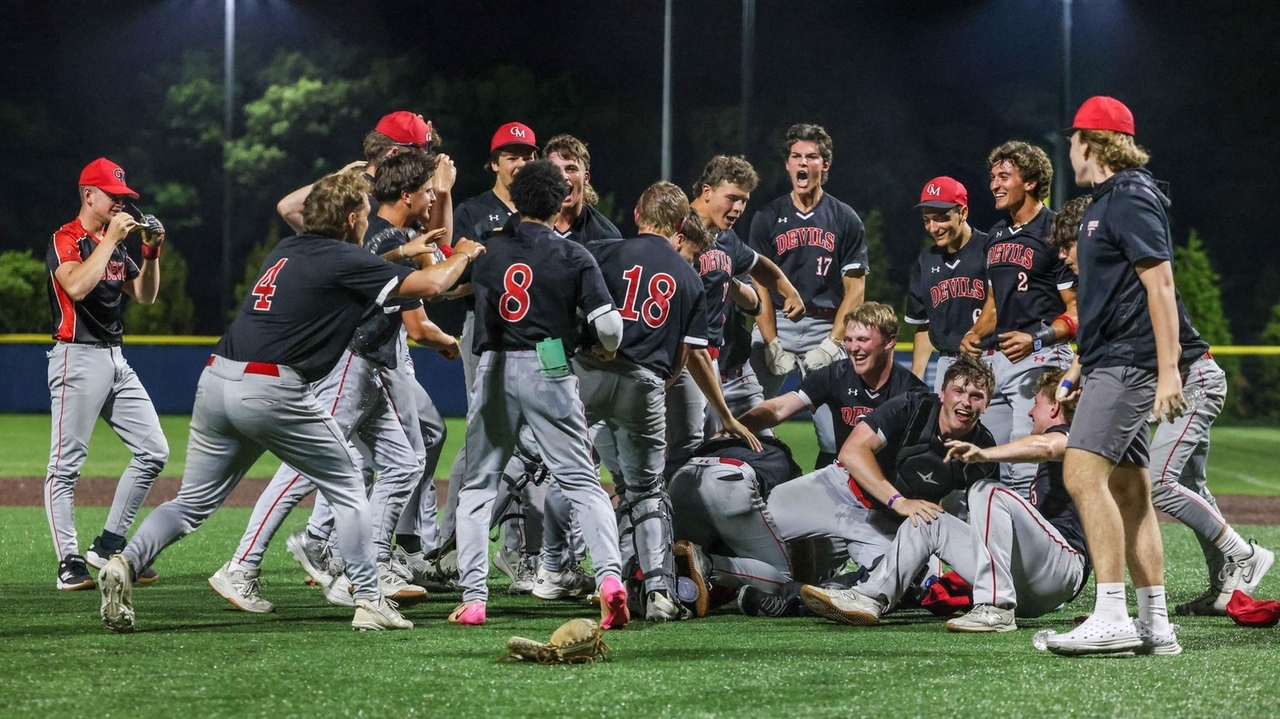 Suffolk Class B baseball final photos: Babylon vs. Center Moriches ...
