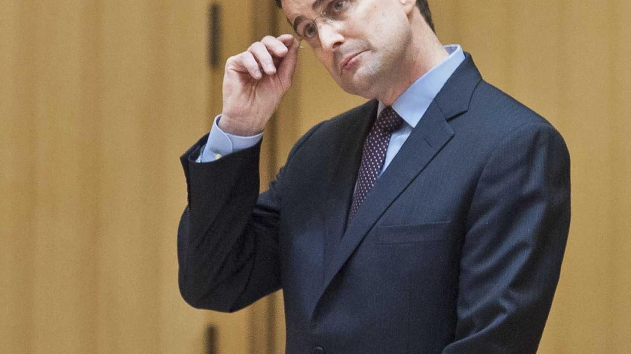 Rob Morrison resigns from WCBS amid domestic abuse charges - Newsday