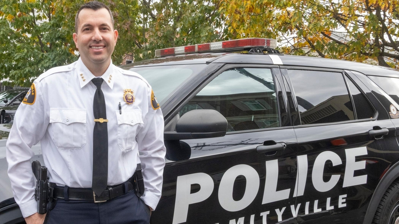 Frank Caramanica leads Amityville police with new vision - Newsday