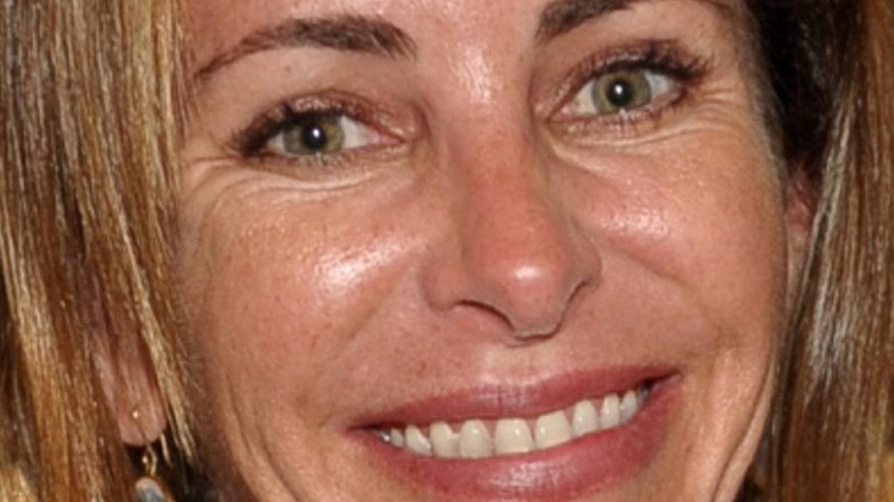 Laura Krupinski, daughter, mom of plane crash victims, dies - Newsday