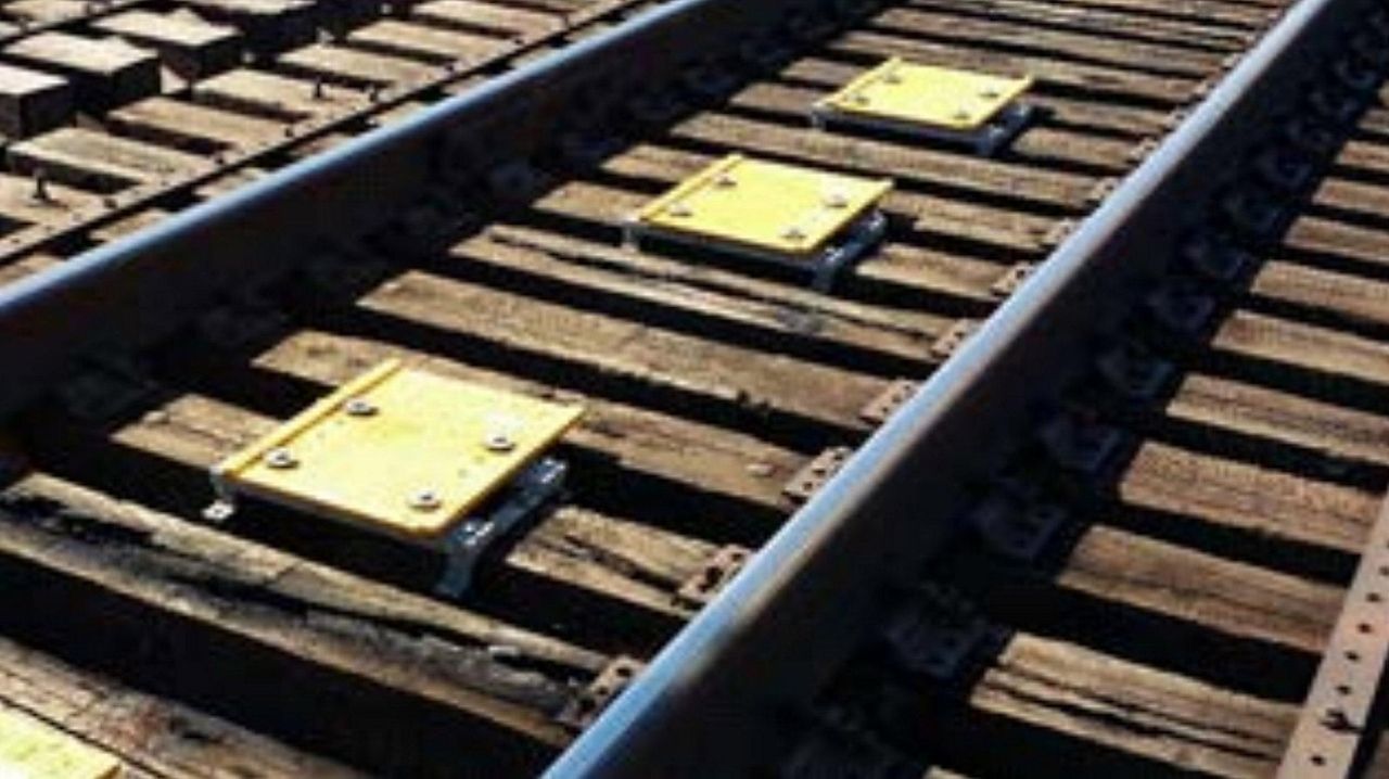 Railroad report says LIRR still a ways off on hitting positive train ...