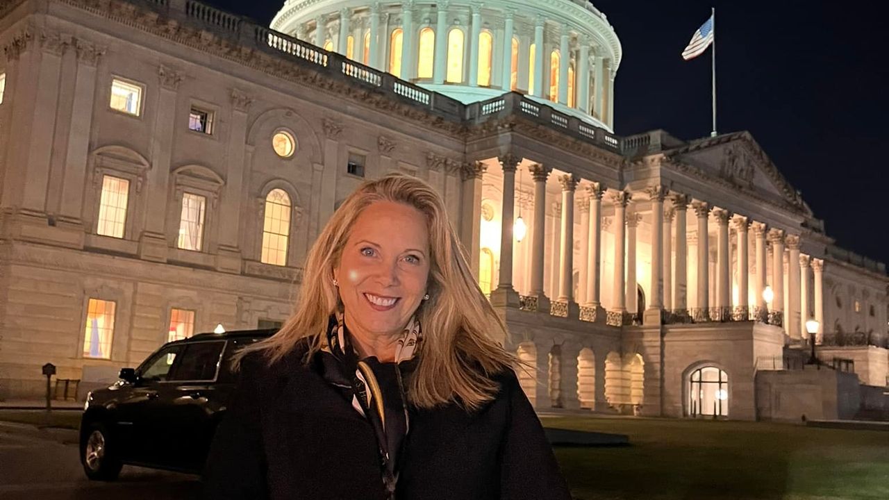 Laura Gillen heads to Washington to represent South Shore - Newsday