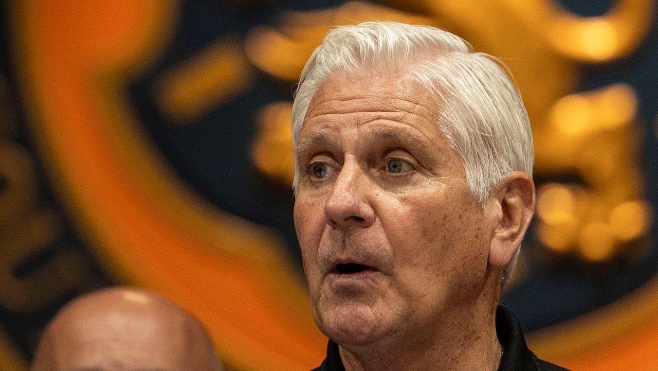 Nassau legislature approves Blakeman's $4.4 billion budget - Newsday