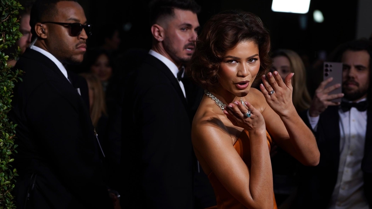 Zendaya sparks engagement speculation at Golden Globes with a sparkling ...