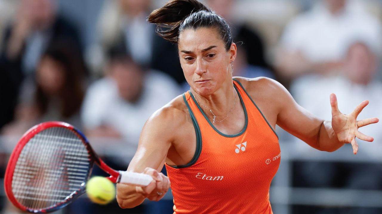 2-time French doubles champ Caroline Garcia leads France tennis team at ...