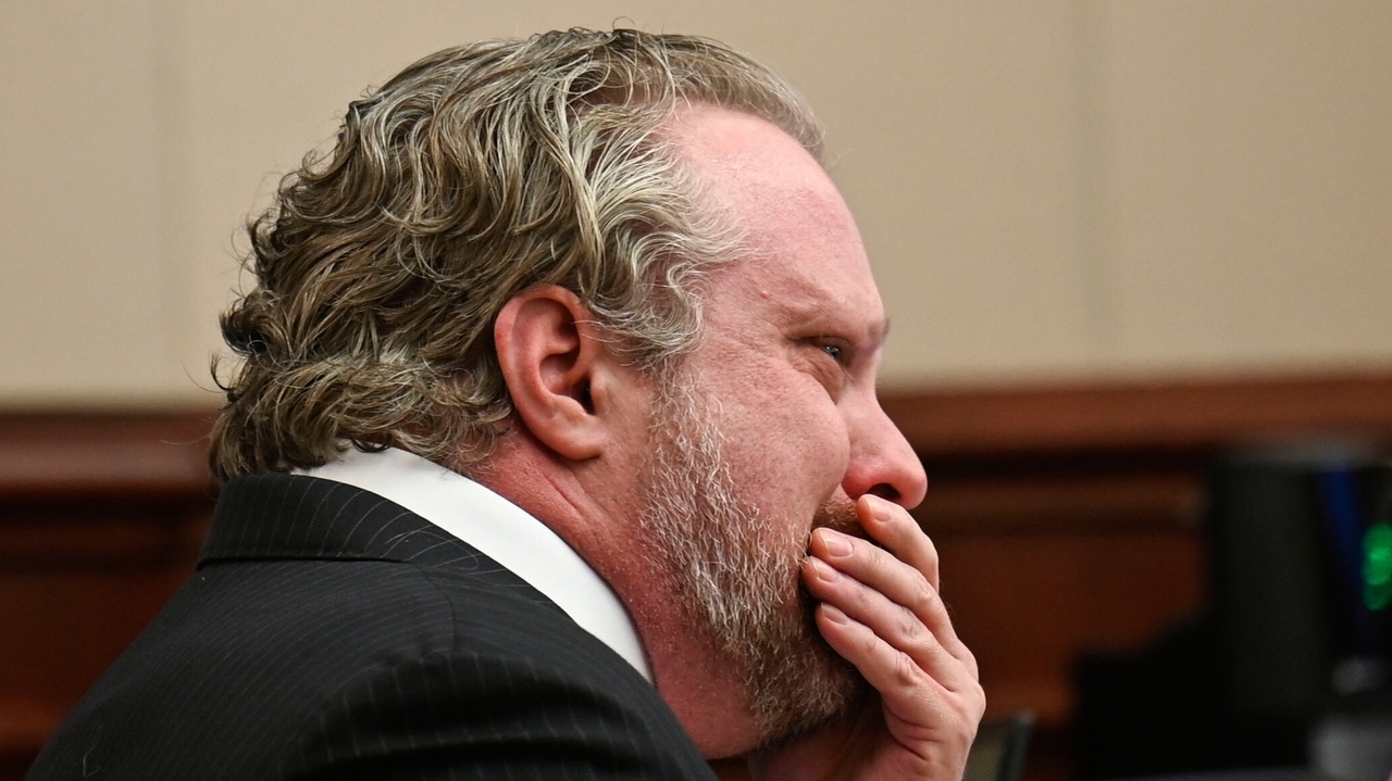 What to know about the trial of a Colorado dentist accused of poisoning ...