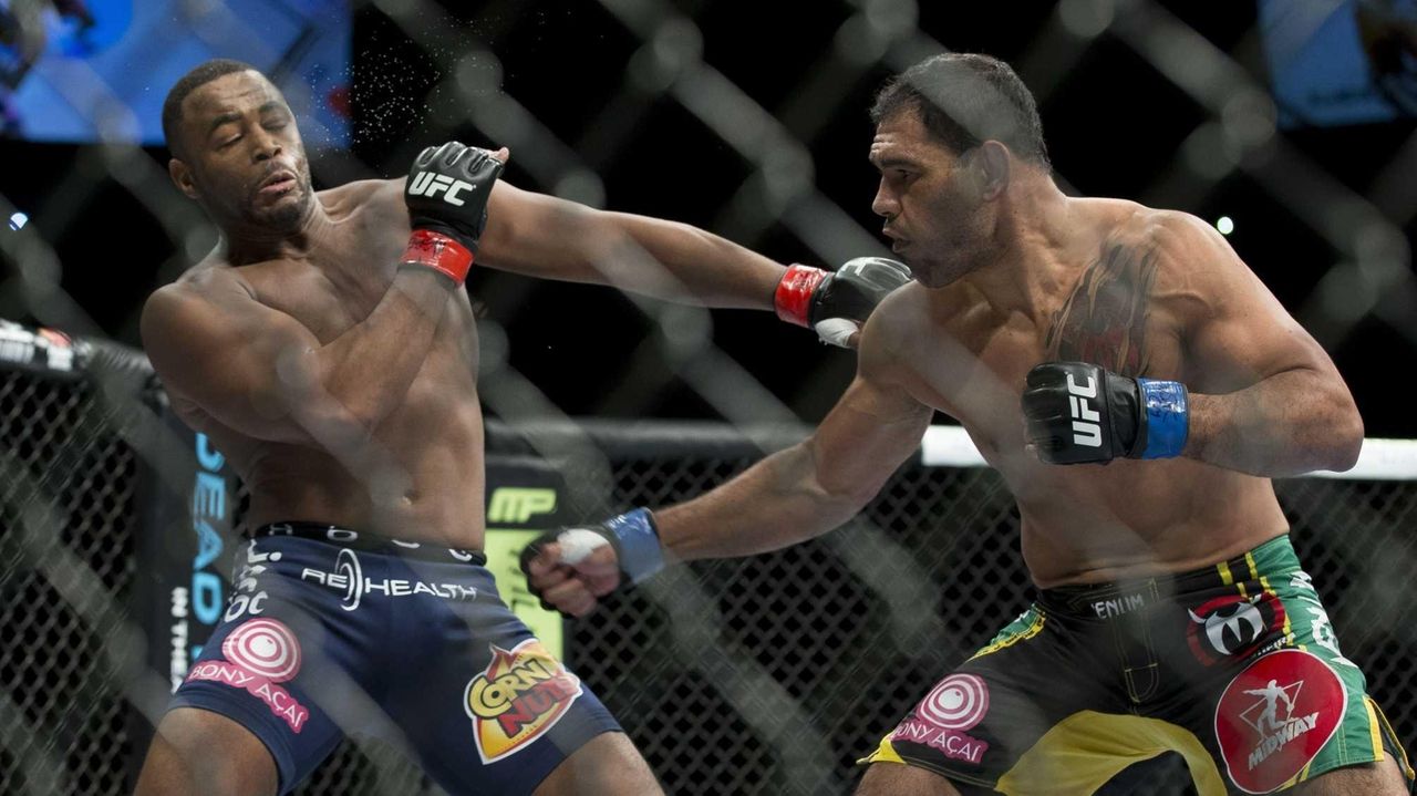 What happened to the UFC light heavyweight division? - Newsday