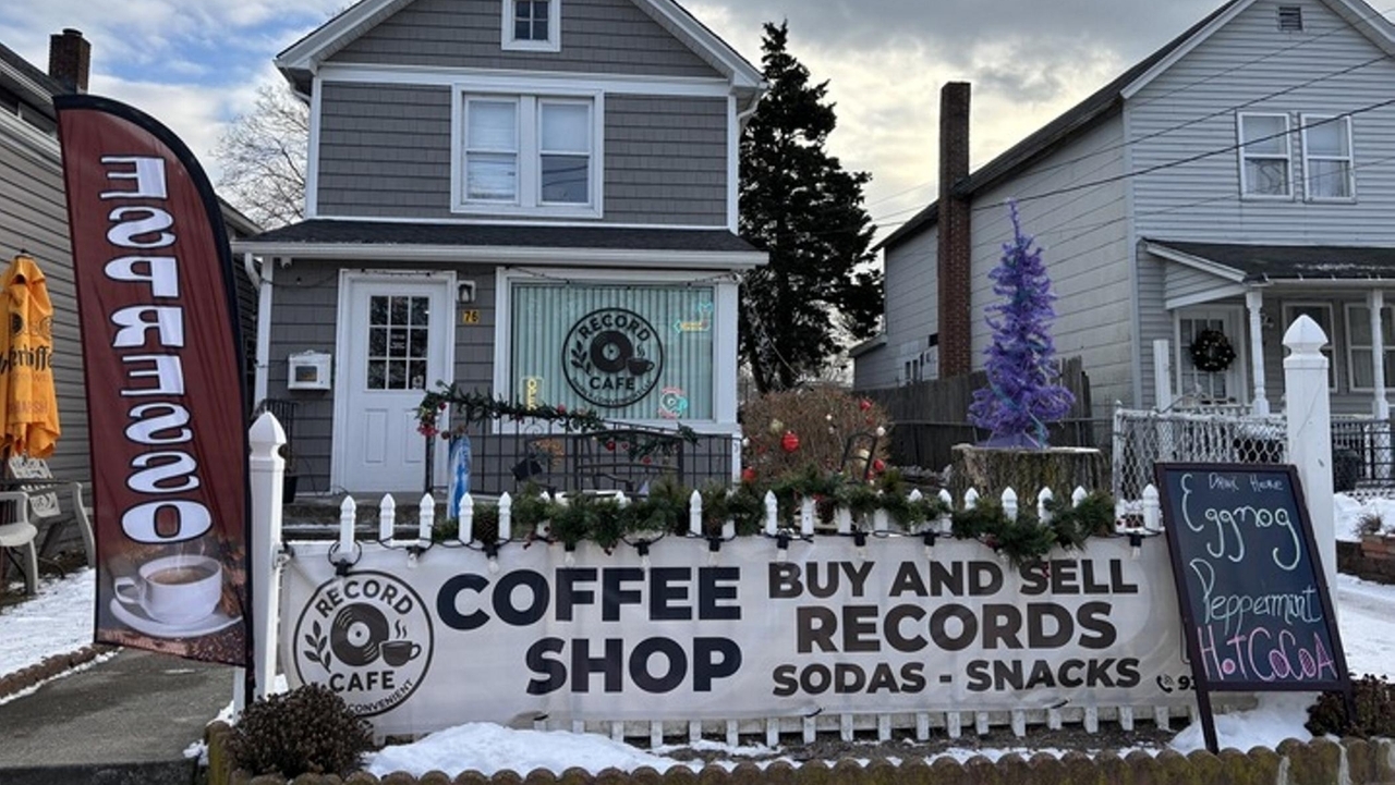 Record Cafe opens in Patchogue - Newsday