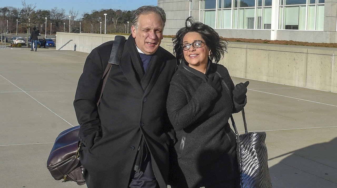 Dueling narratives dominate Manganos' corruption retrial opening ...
