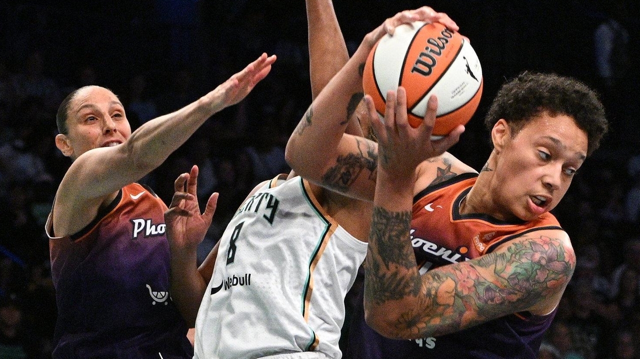 Game photos: Liberty vs. Phoenix Mercury - Newsday