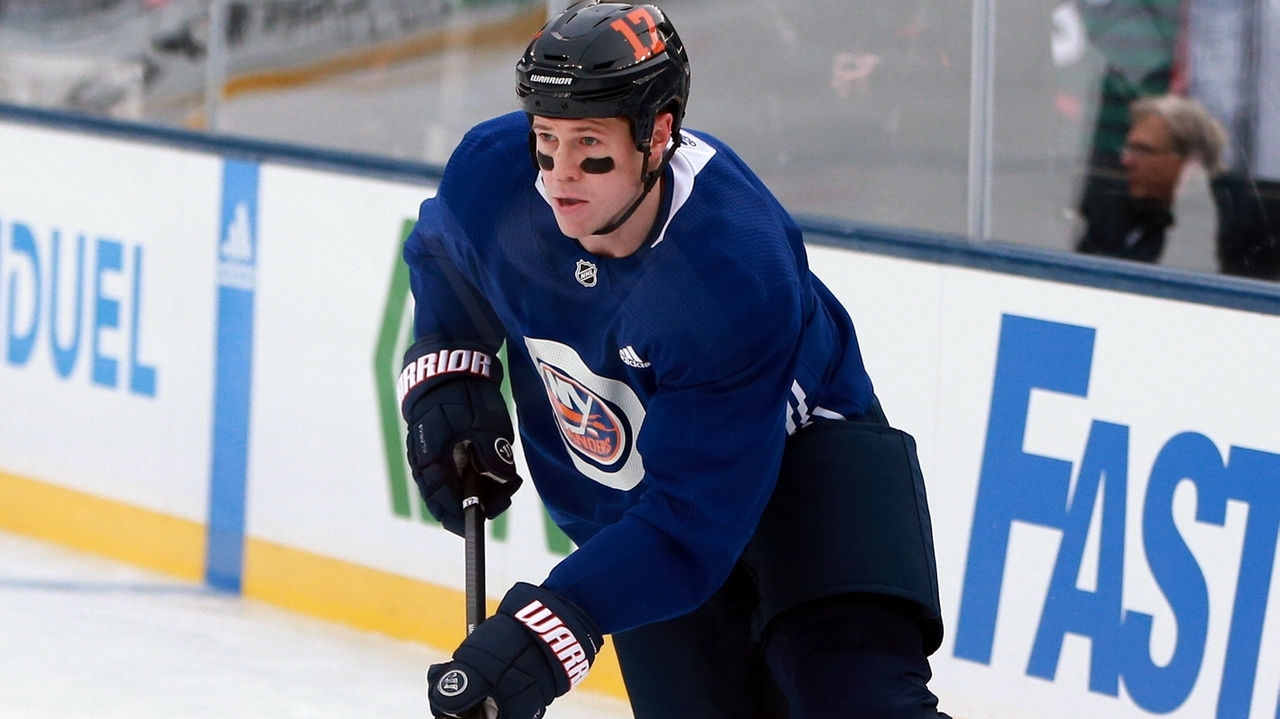 Islanders' intense week of practice needs results in Stadium Series ...