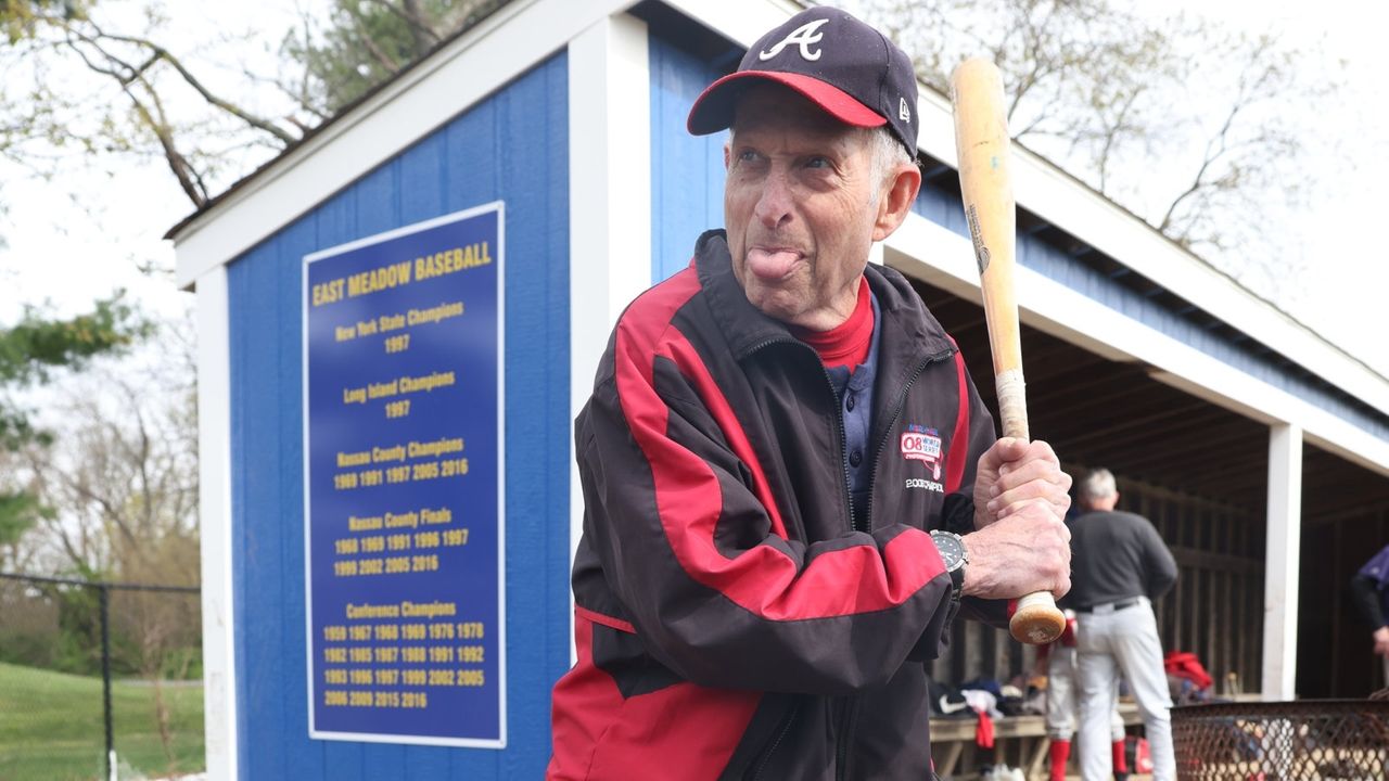 87-year-old Bruce Jaslow just can't quit playing baseball - Newsday